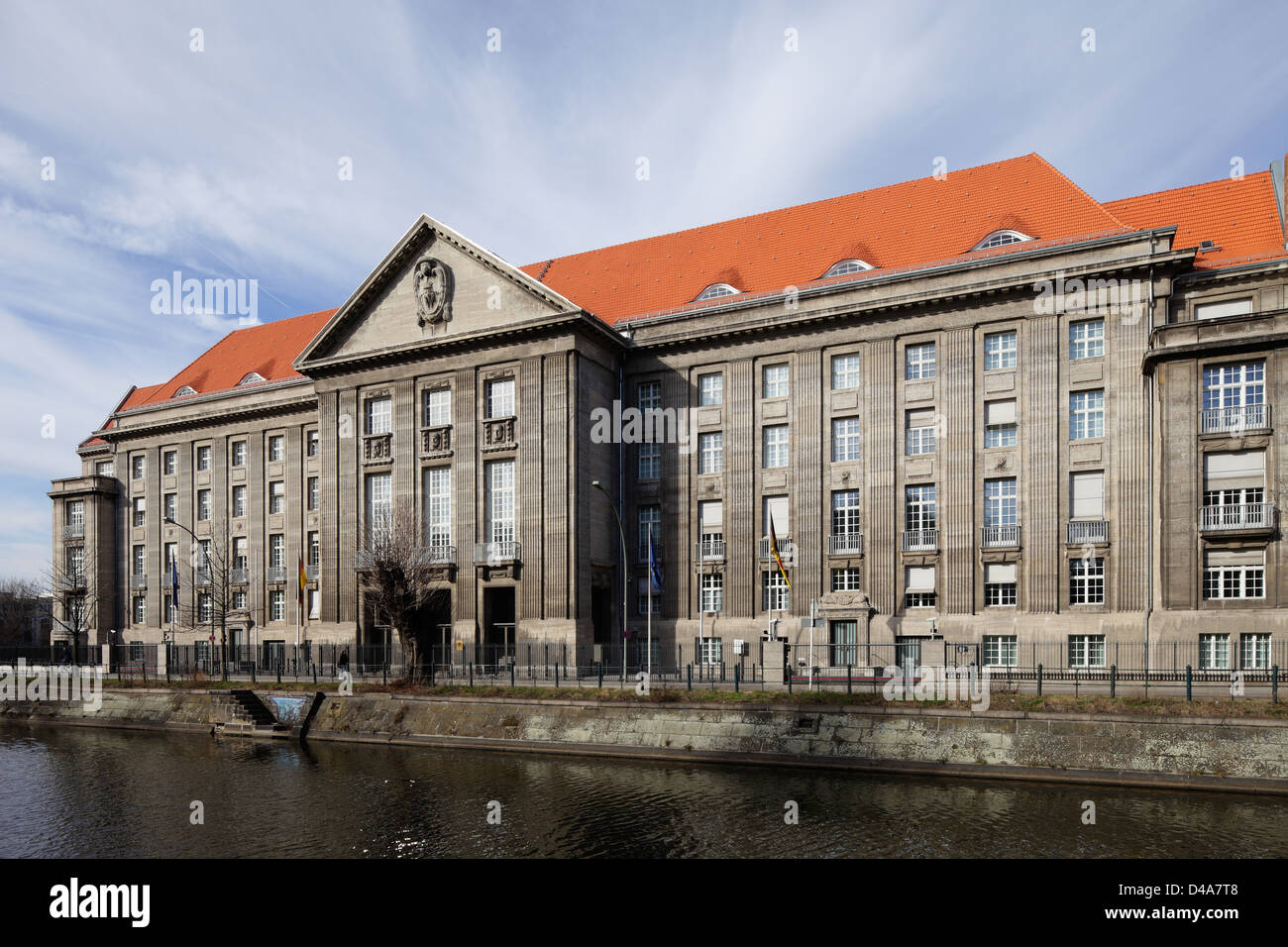 German ministry of defense hi-res stock photography and images - Alamy