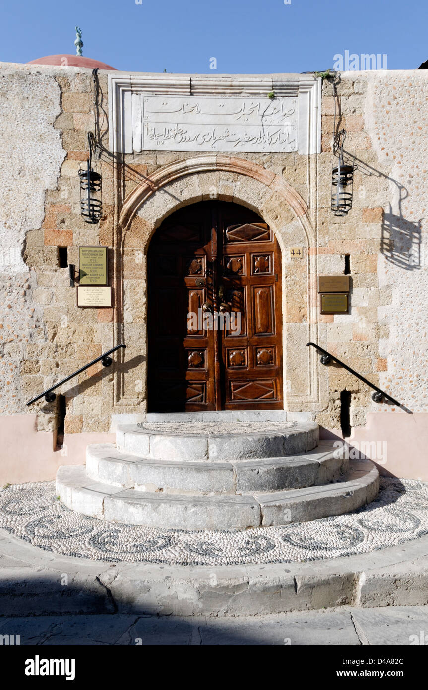 Medieval muslim world hi-res stock photography and images - Alamy