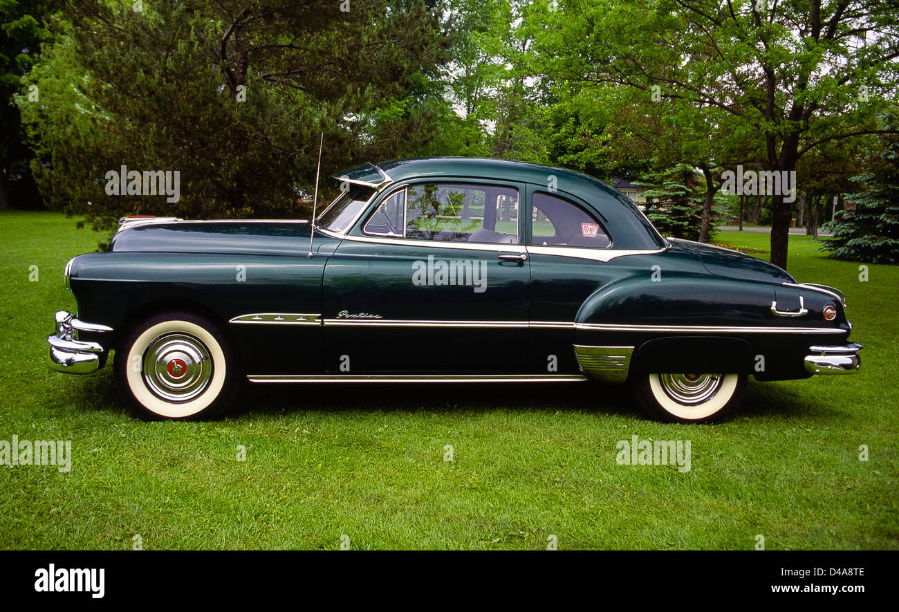 1951 Pontiac Chieftain Stock Photo - Alamy