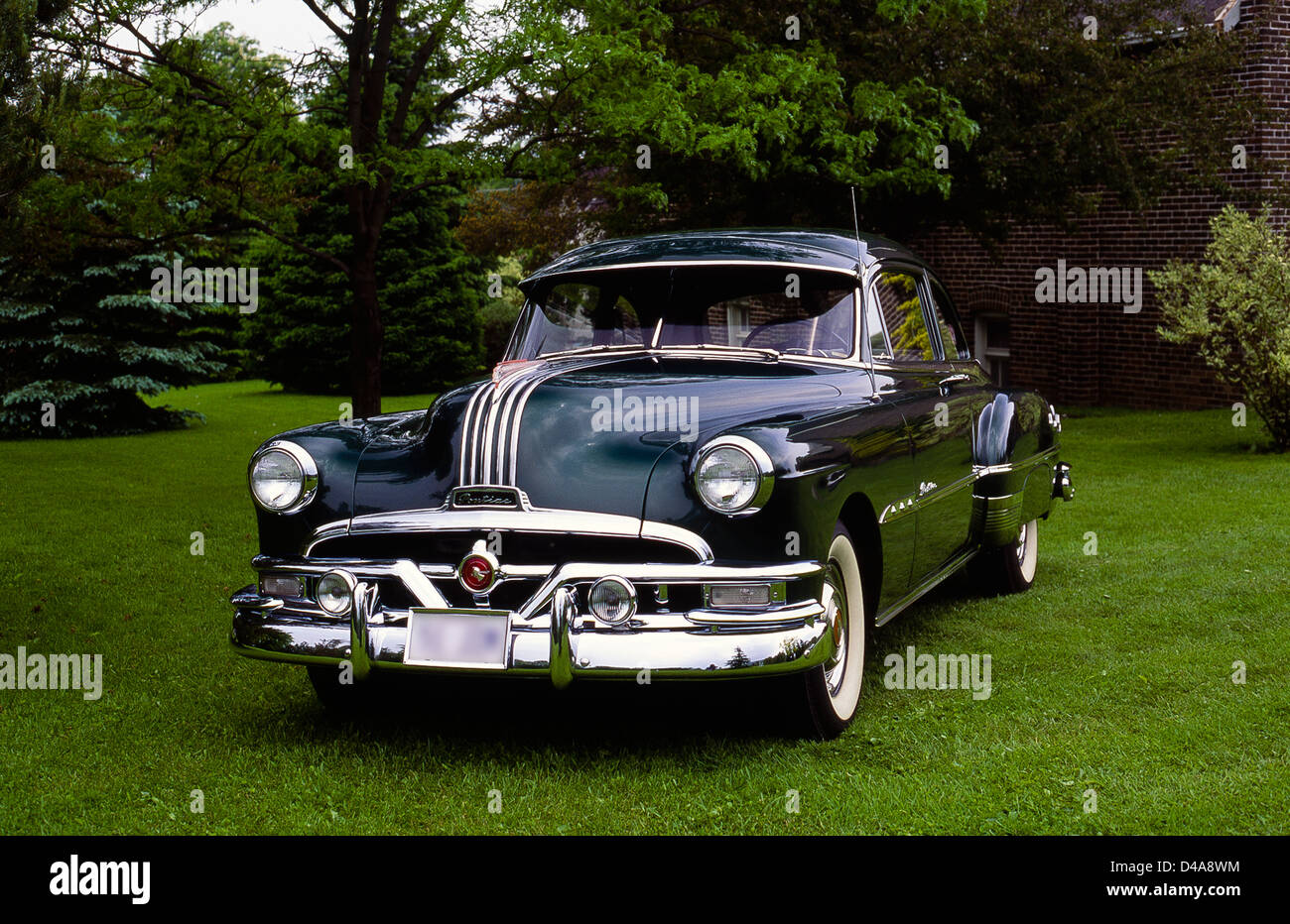 1951 Pontiac Chieftain Stock Photo - Alamy
