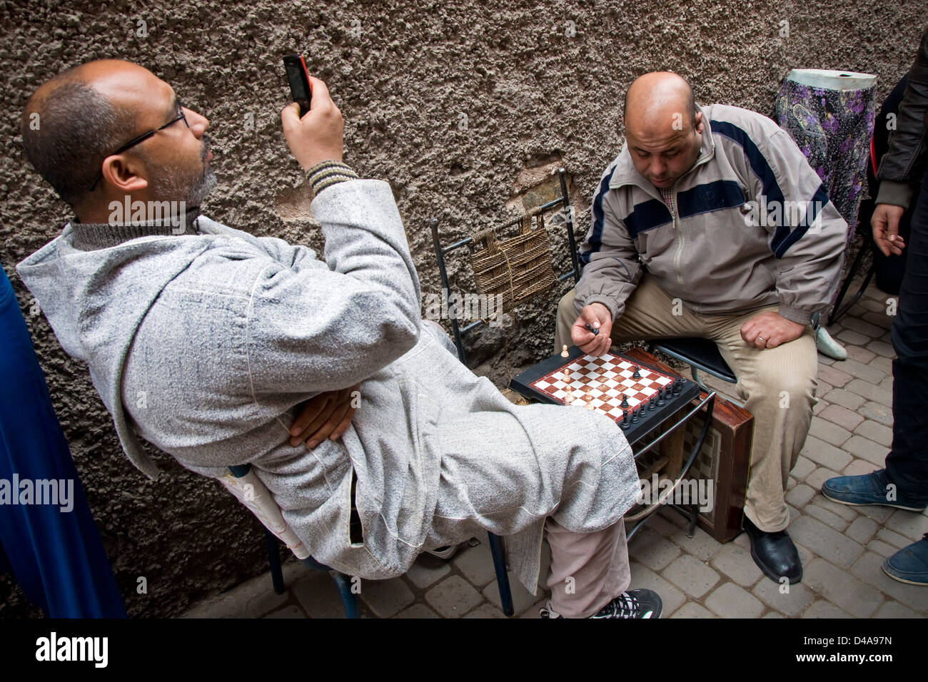 Morocco, Marrakech, chess game Stock Photo - Alamy