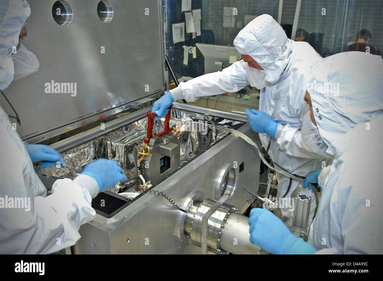 The James Webb Space Telescope features innovative microshutters that ...
