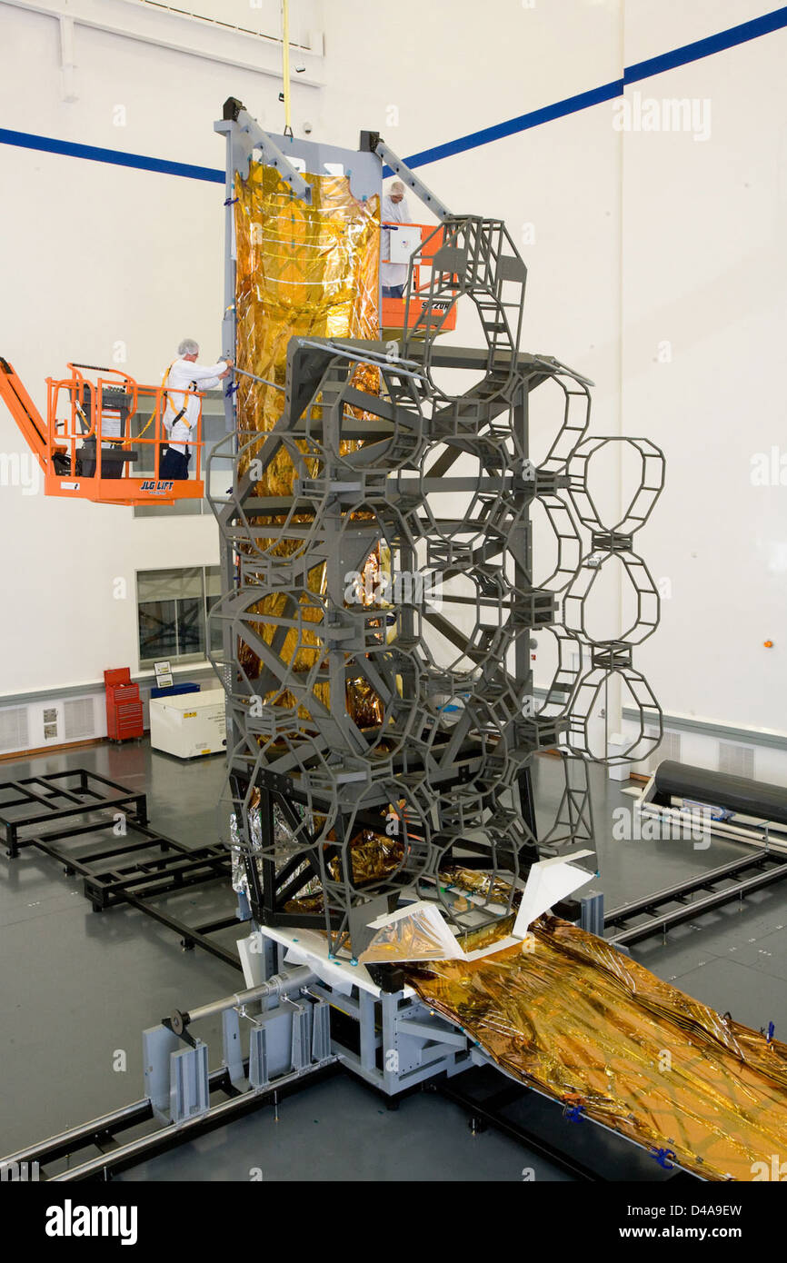 James webb space telescope backplane hi-res stock photography and ...