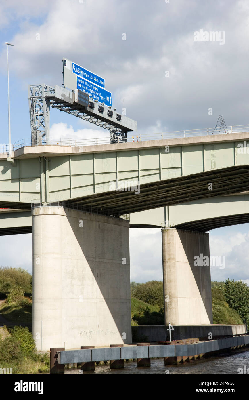 The M62 Thelwall Viaduct Bridge on the Manchester Ship Canal from the ...