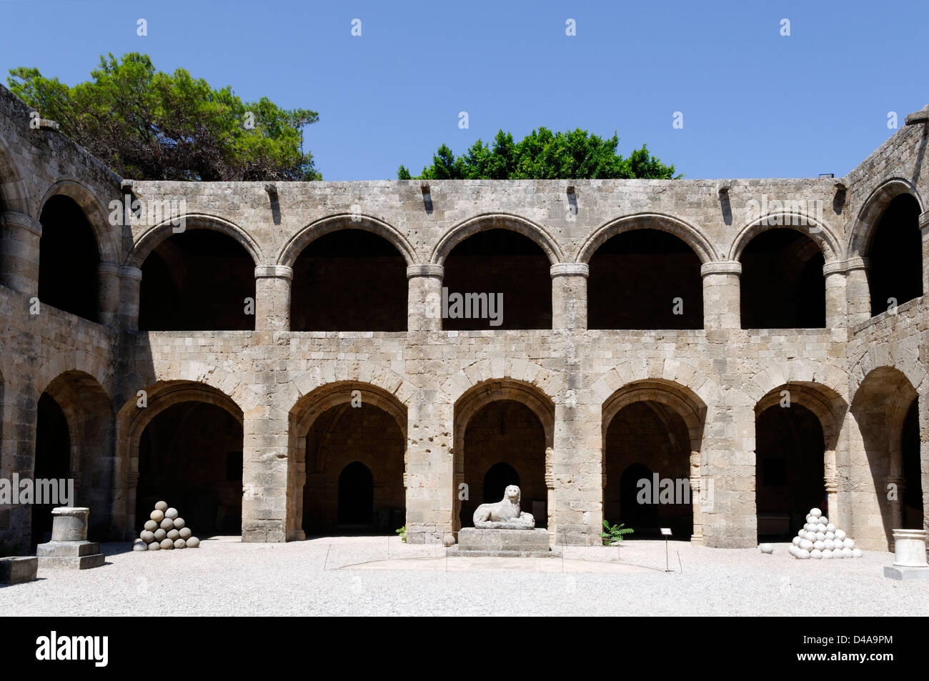 Knights hospital hi-res stock photography and images - Alamy