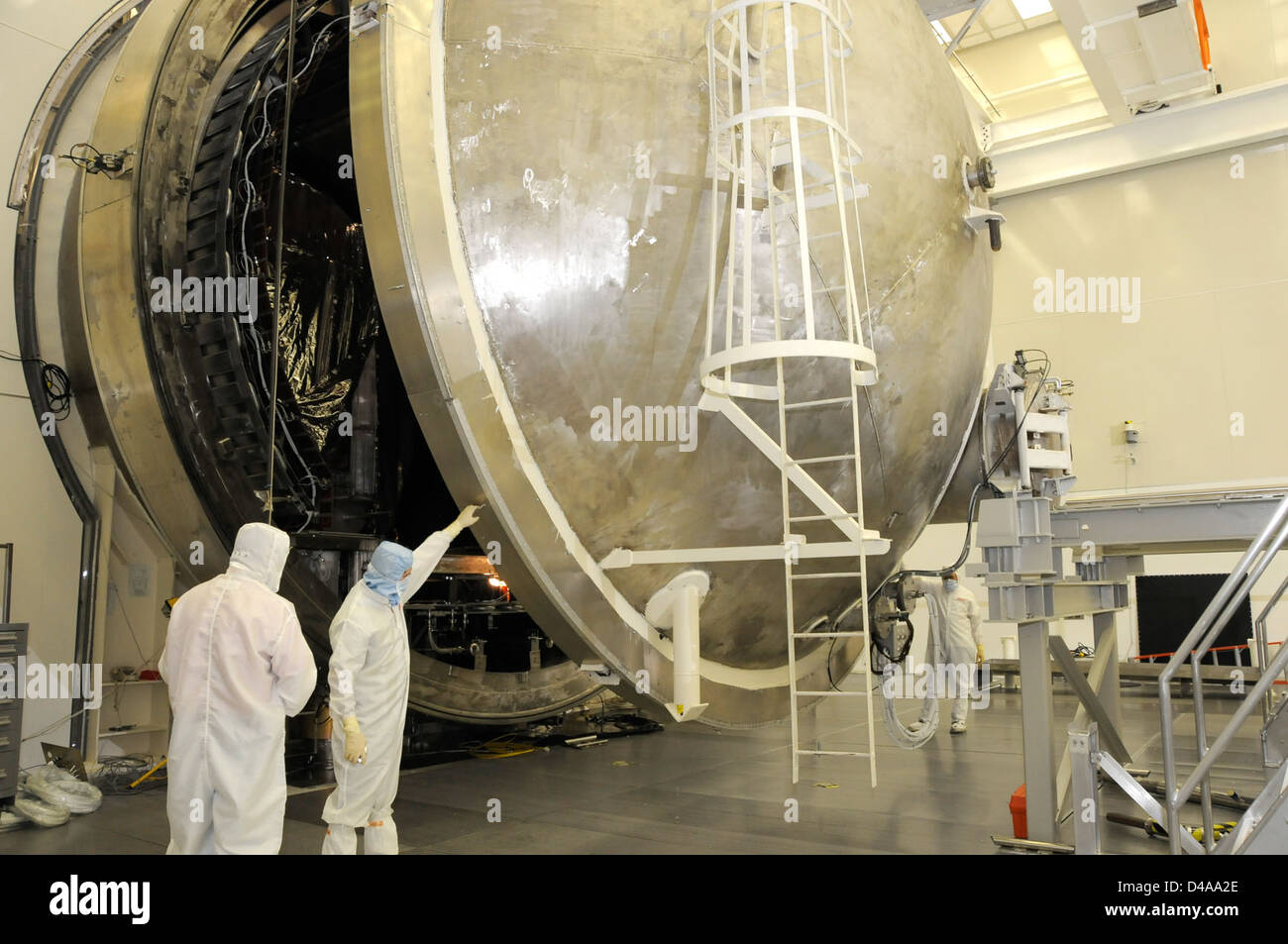 The mirrors for the James Webb Space Telescope (JWST) arrived at the ...