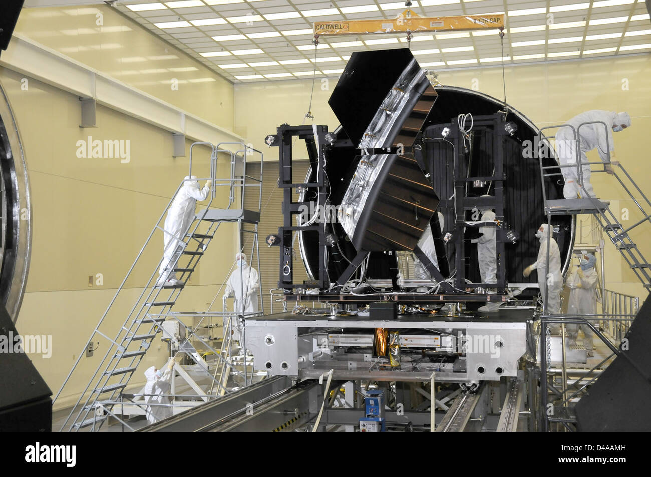 JWST mirrors arrived at NASA’s Marshall Space Flight Center for ...