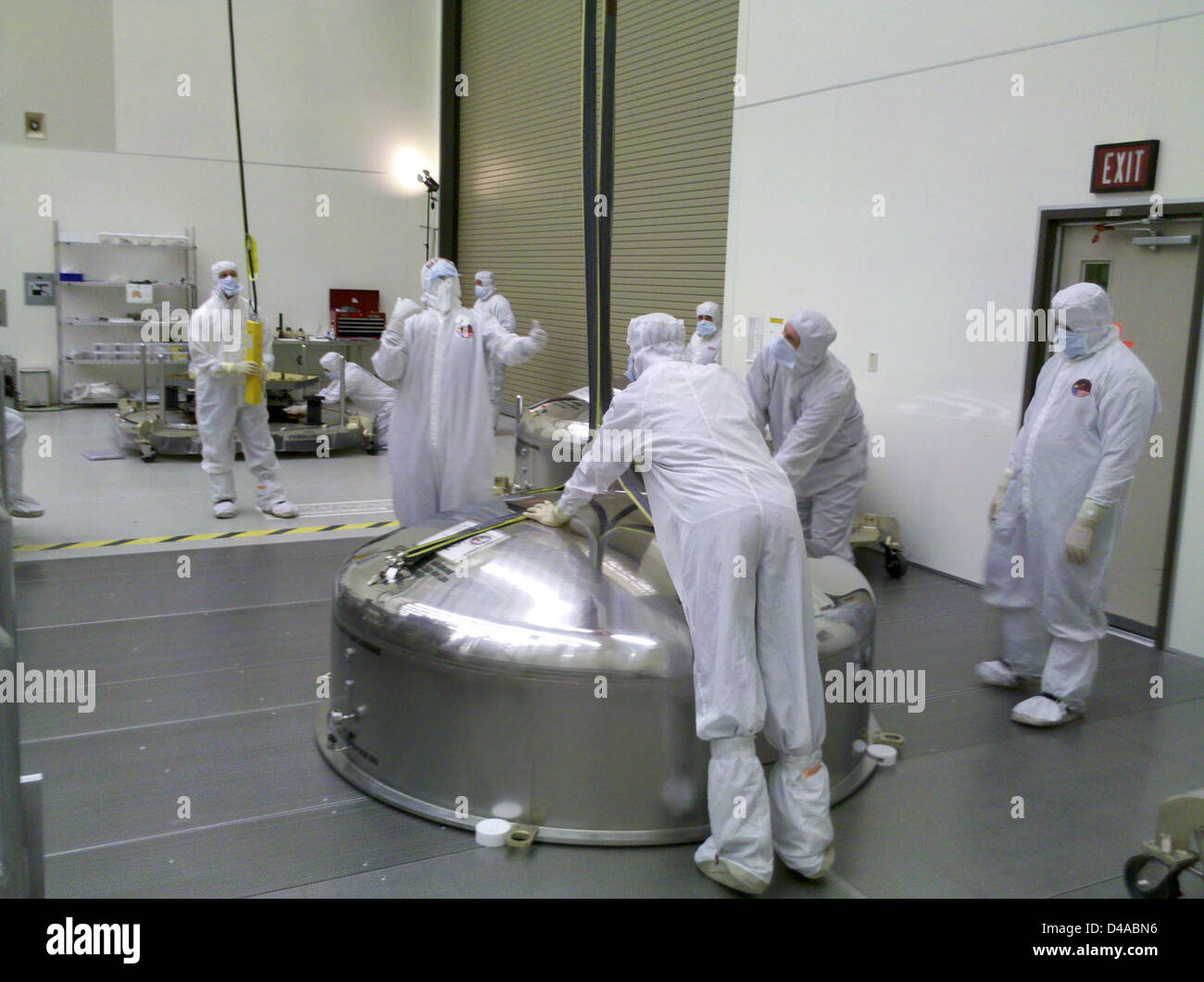 Cryogenic testing hi-res stock photography and images - Alamy