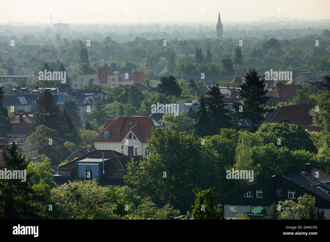 Scattered residential buildings hi-res stock photography and images - Alamy
