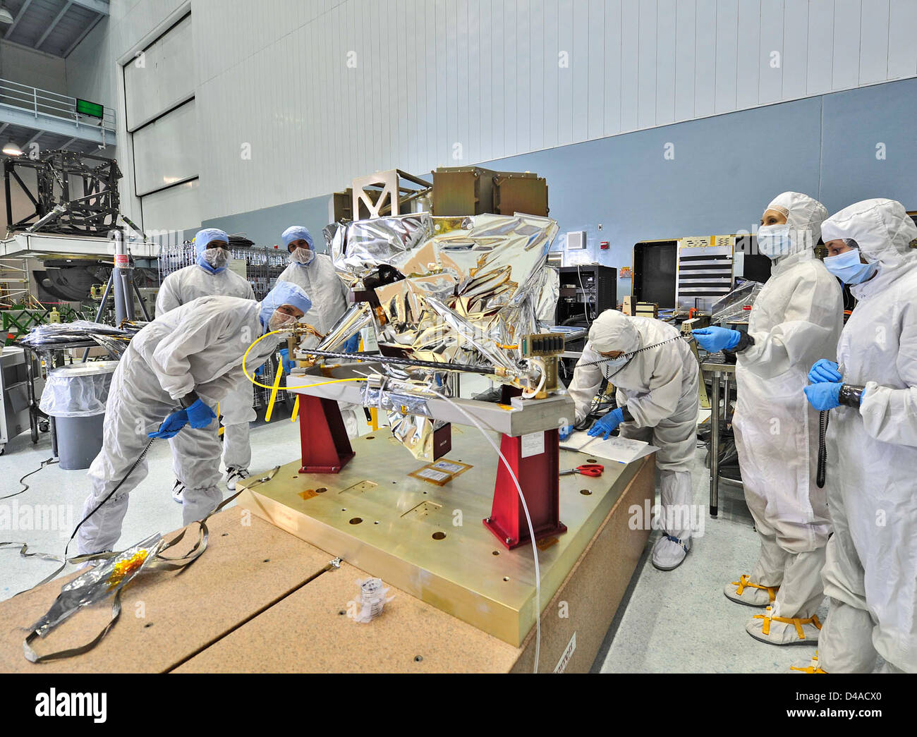 Cleanroom space hi-res stock photography and images - Alamy