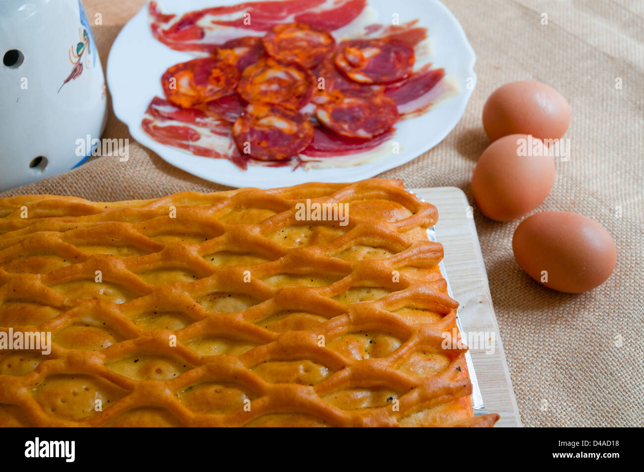 Hornazo, typical pie made in Salamanca. Spain Stock Photo - Alamy