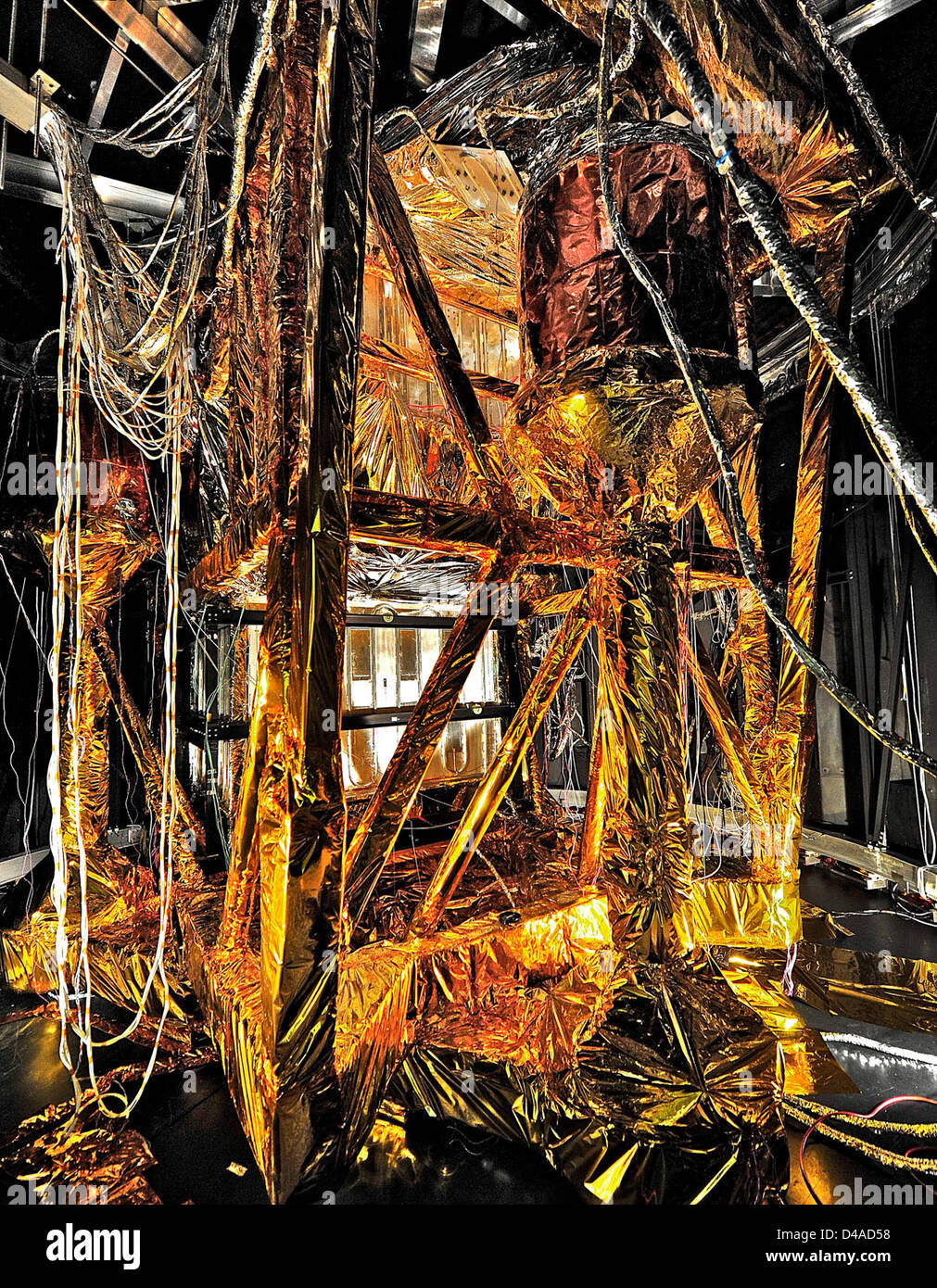 Golden telescope hi-res stock photography and images - Alamy