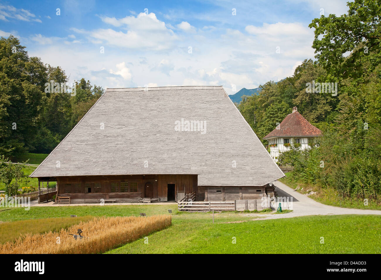 Traditional swiss farm house (canton Bern Stock Photo - Alamy