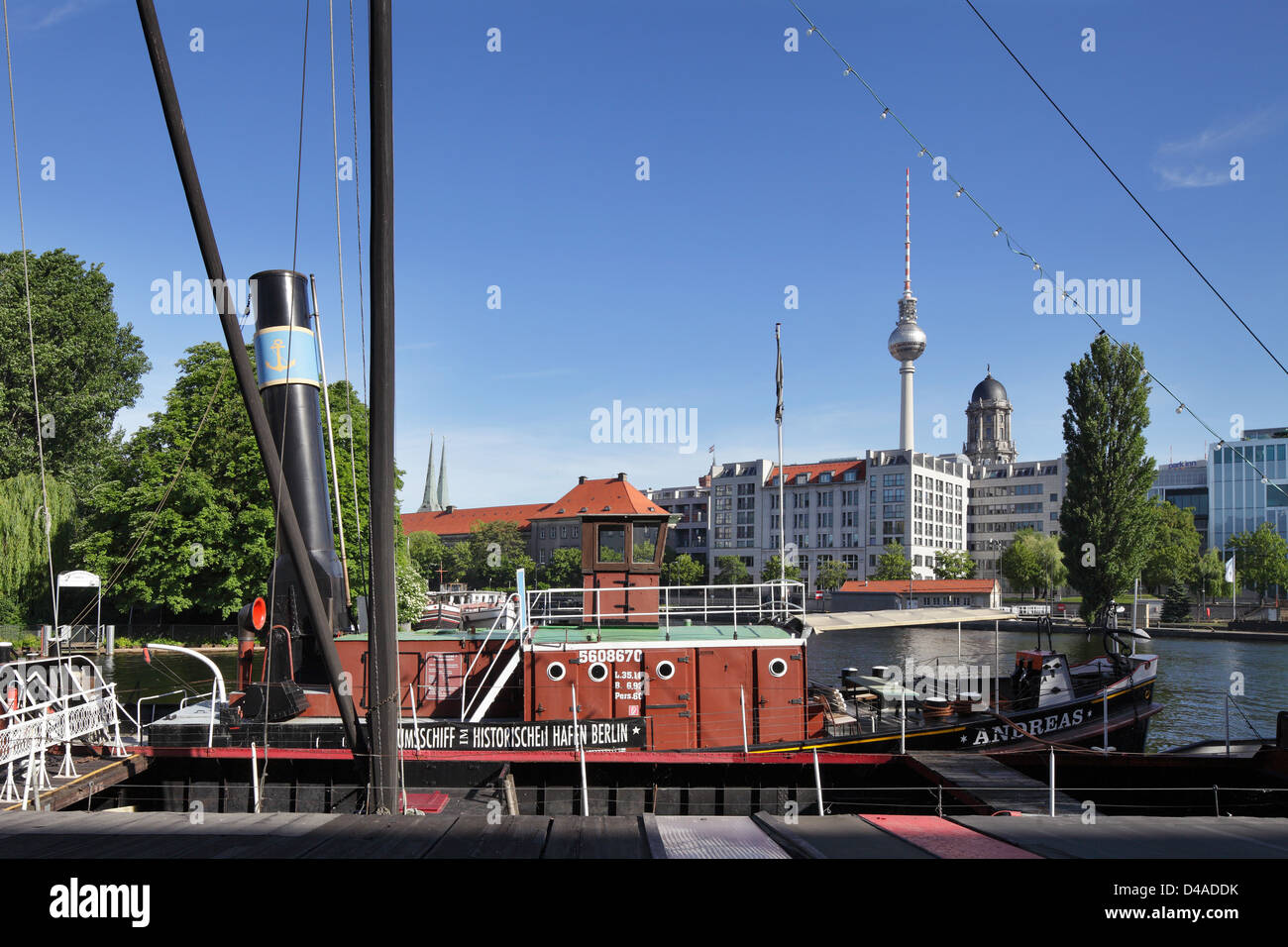 Berlin, Germany, historic ships at the Muehl dam sluice Stock Photo - Alamy