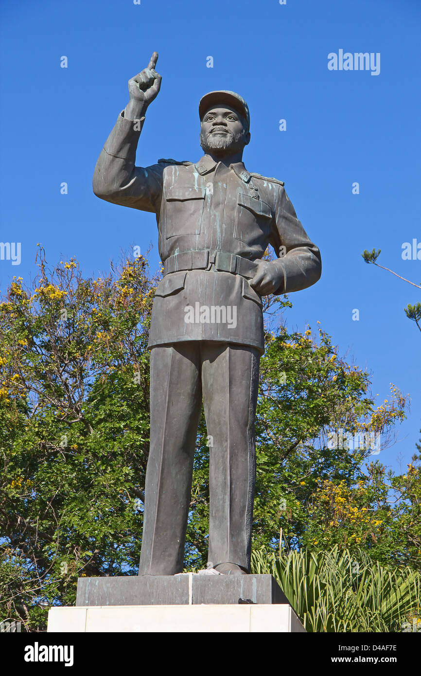 Statue of Michel Samora in Maputo, Mozambique Stock Photo - Alamy