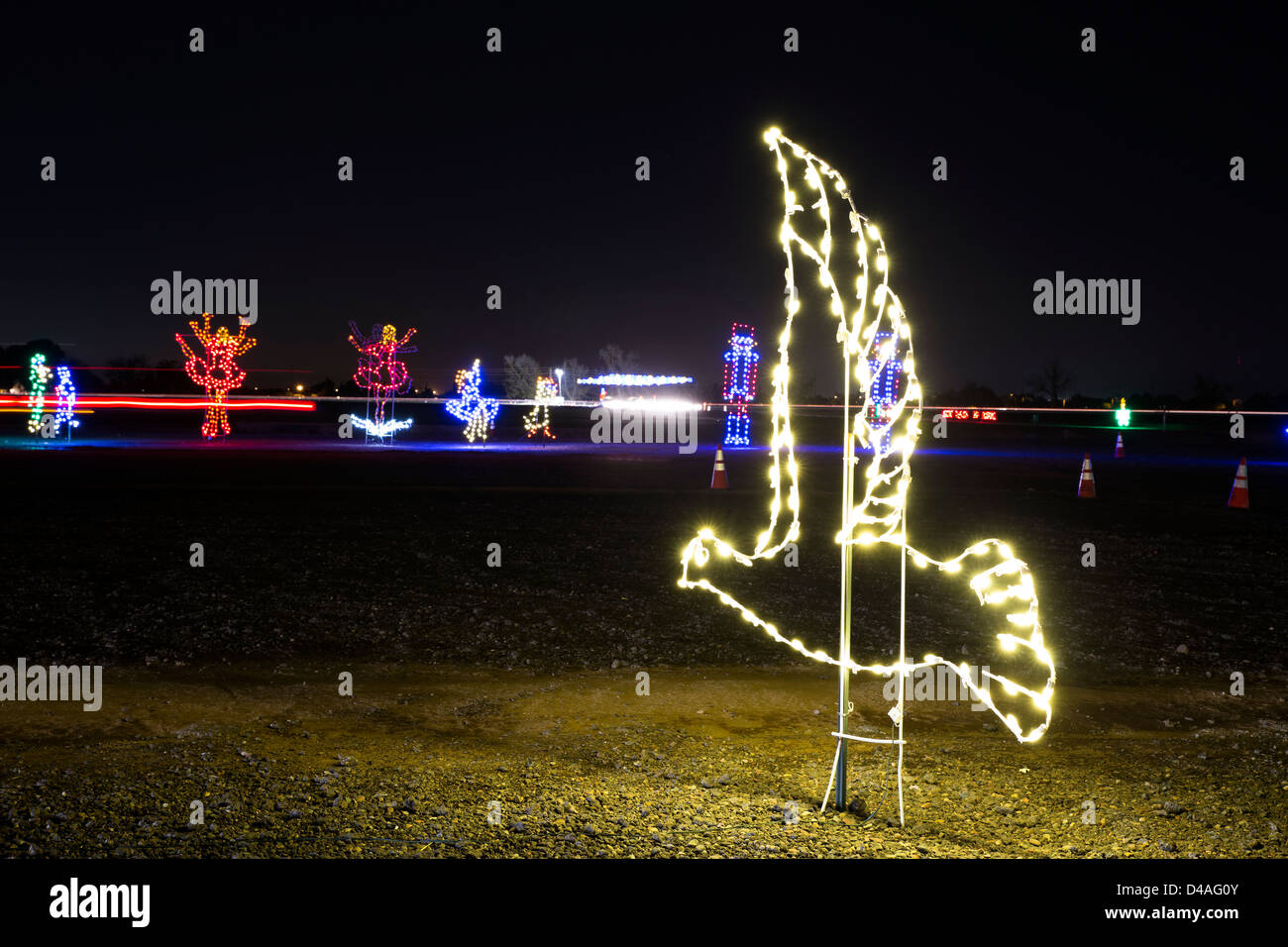 Dove peace lights hi-res stock photography and images - Alamy