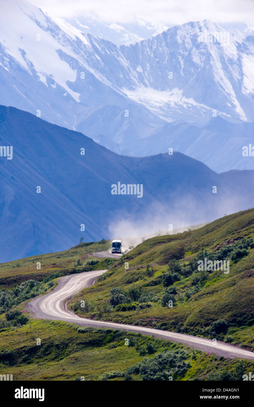 Denali park bus route hi-res stock photography and images - Alamy