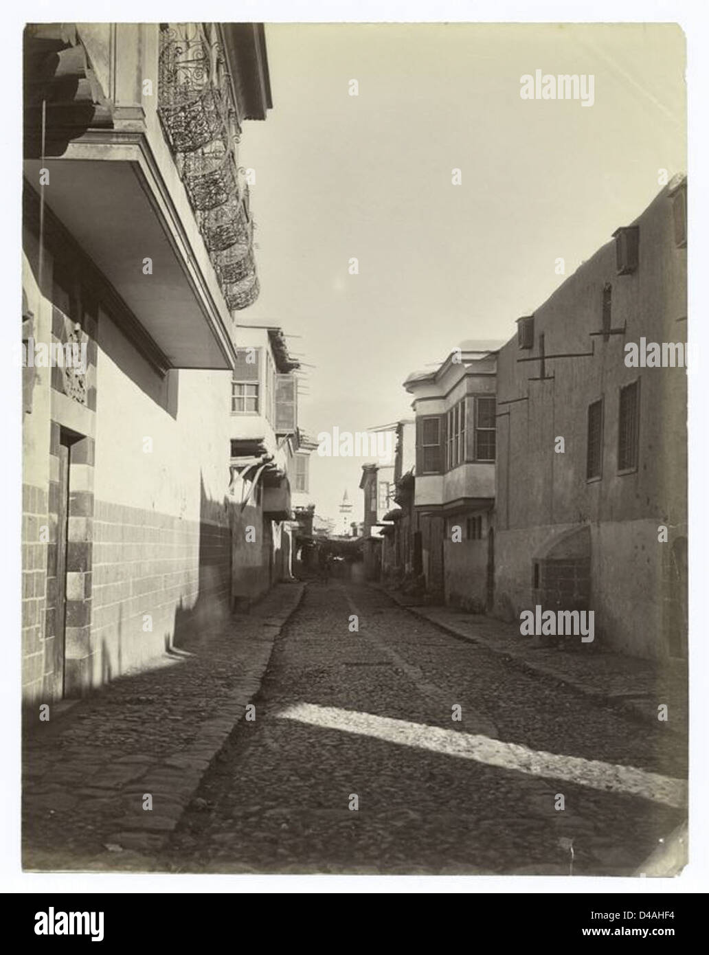 Damascus straight street hi-res stock photography and images - Alamy