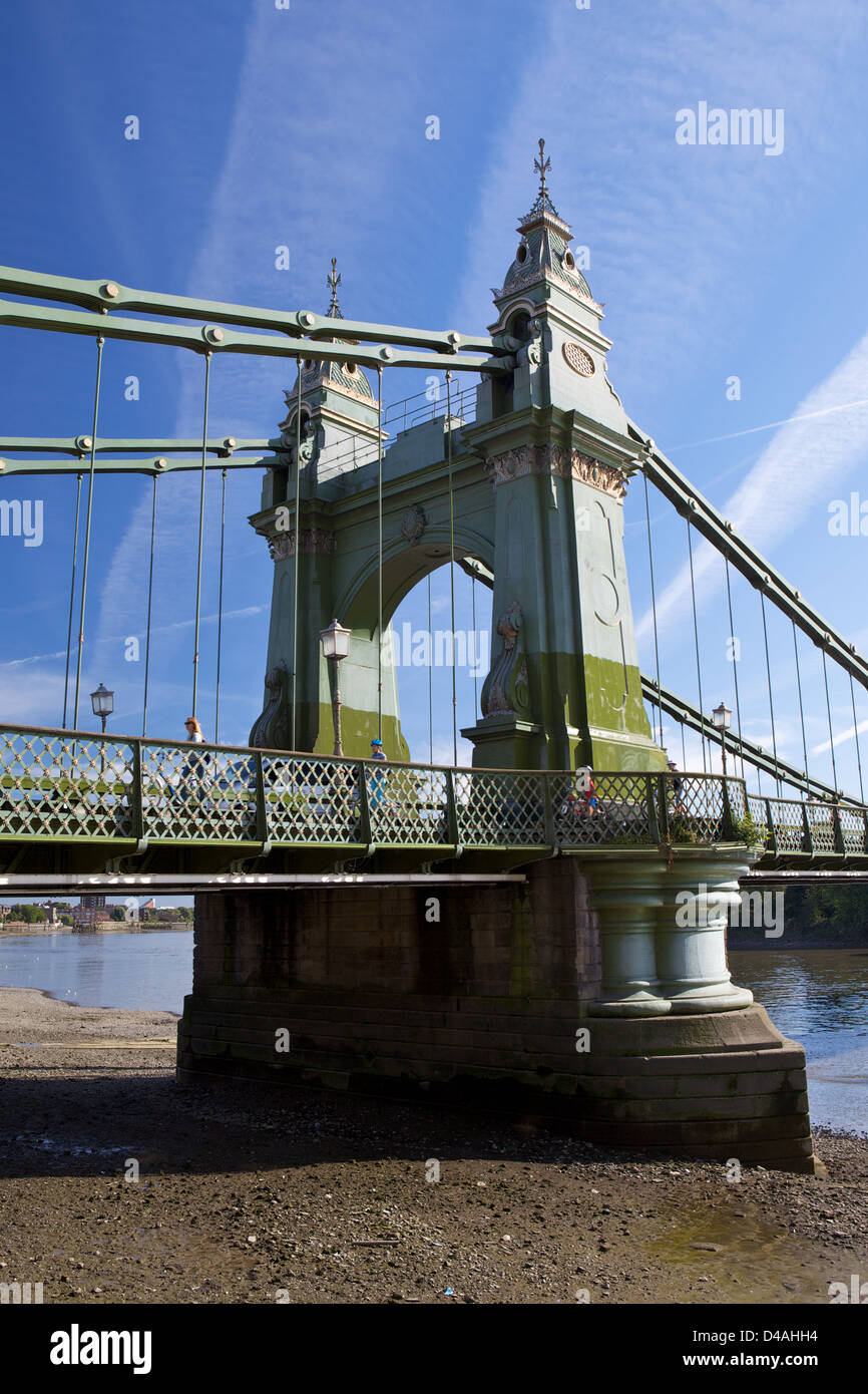 Hammersmith bridge london hi-res stock photography and images - Alamy