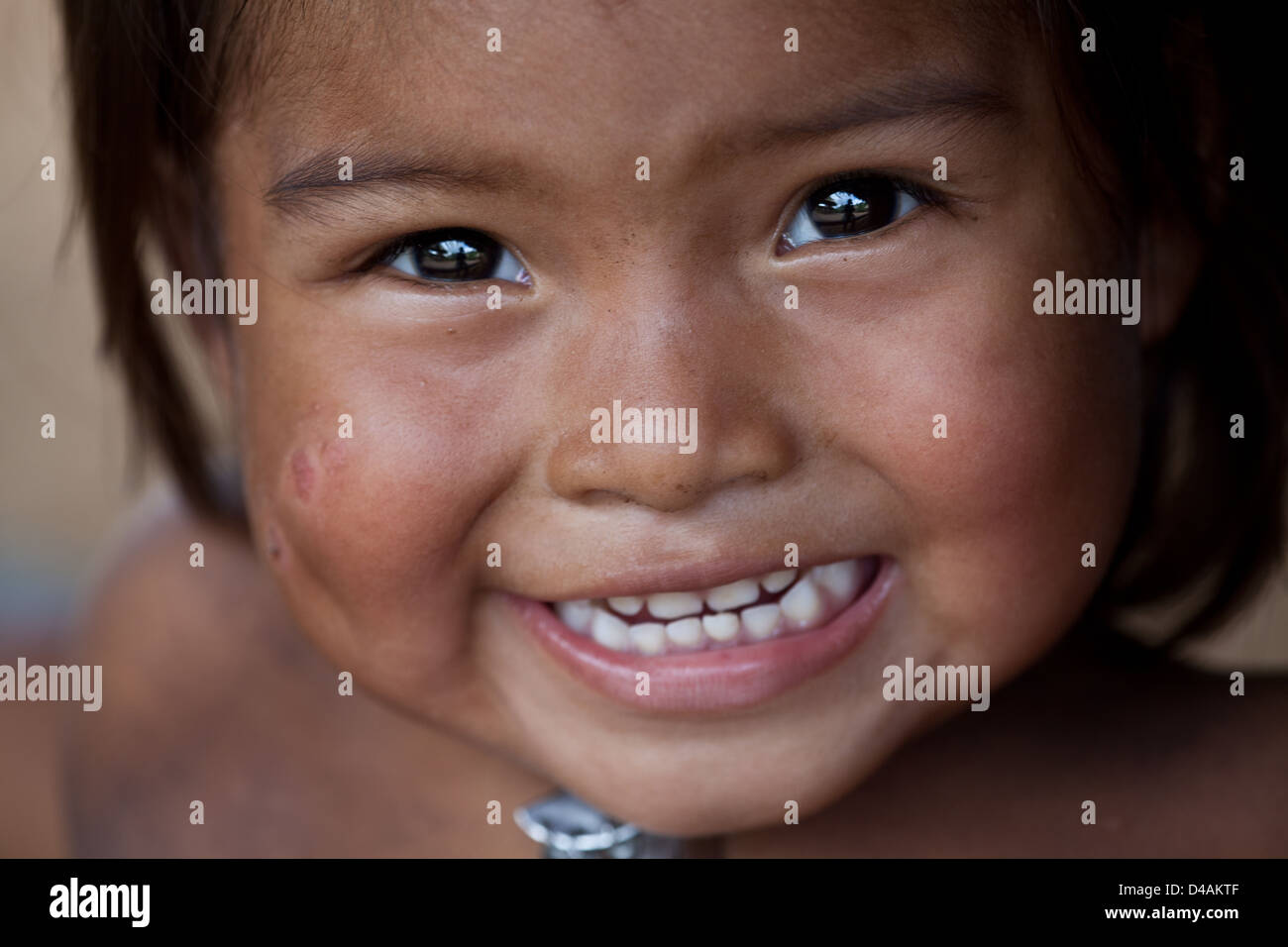 Indigenous embera girl hi-res stock photography and images - Alamy