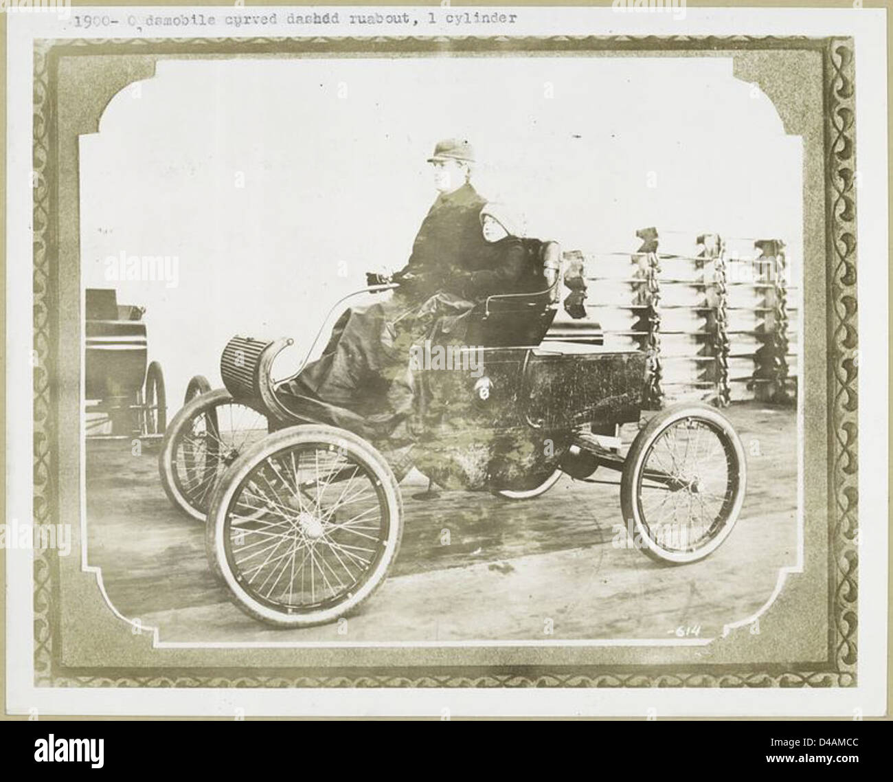 An image from 1900 showing the Oldsmobile curved dash runabout, a one ...