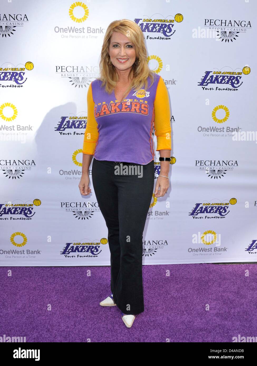 Los Angeles, California, USA. 10th March 2013. Wendy Burch at arrivals ...