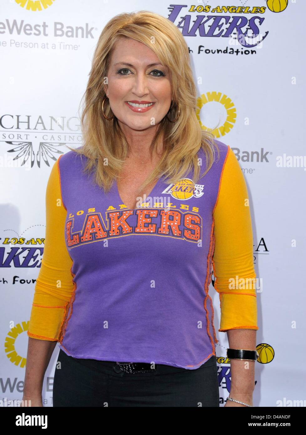 Los Angeles, California, USA. 10th March 2013. Wendy Burch at arrivals ...