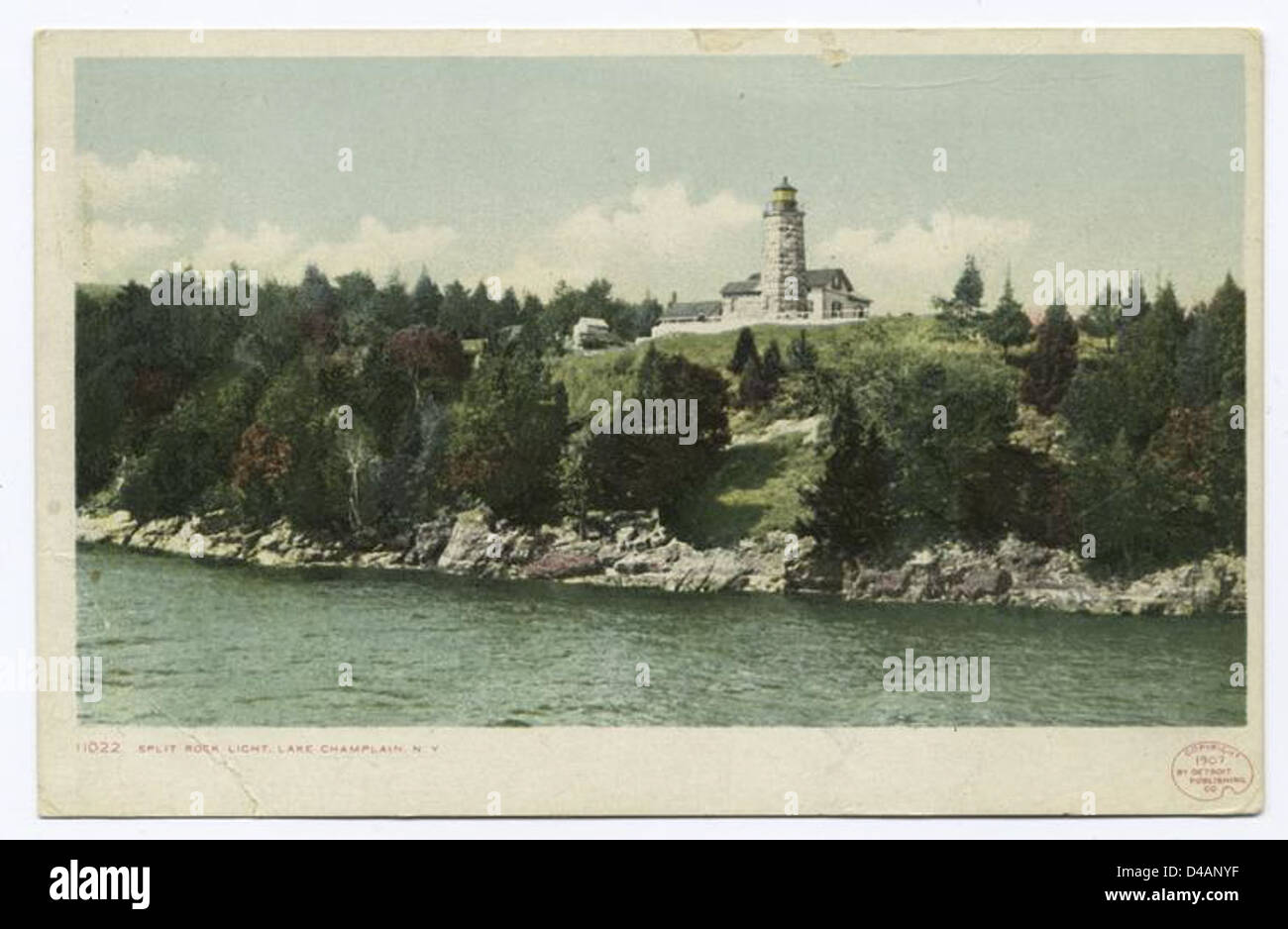 The Split Rock Lighthouse, located on Lake Champlain in New York, was ...