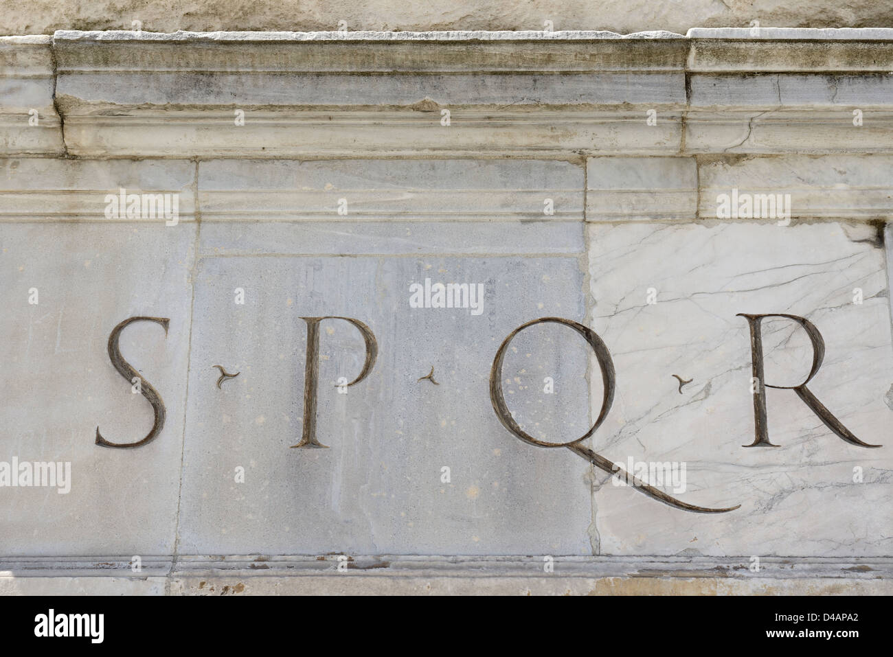 The spqr emblem hi-res stock photography and images - Alamy