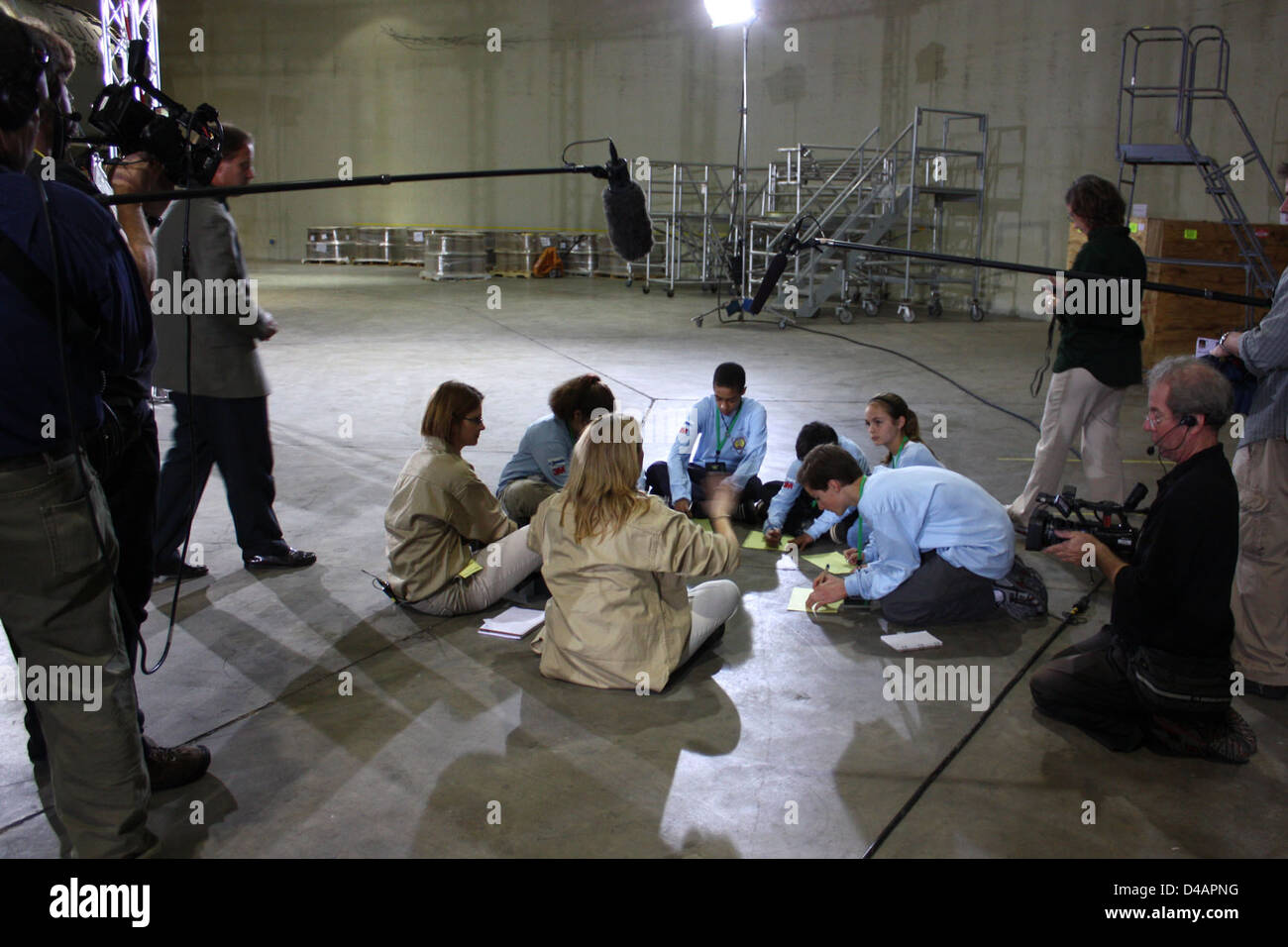 Young scientist challenge 3m hi-res stock photography and images - Alamy