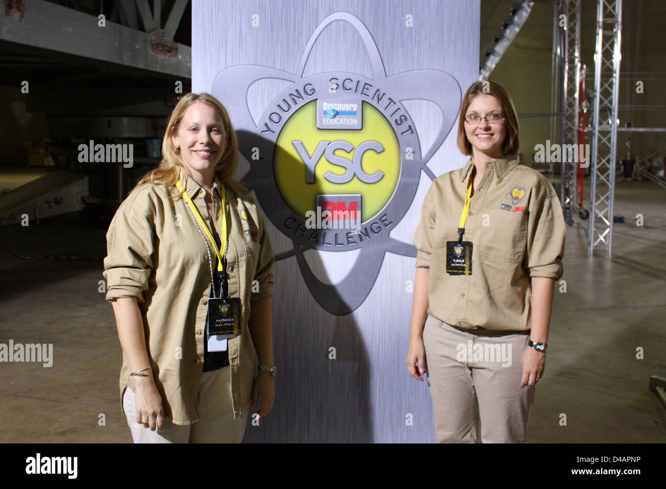 Young scientist challenge 3m hi-res stock photography and images - Alamy