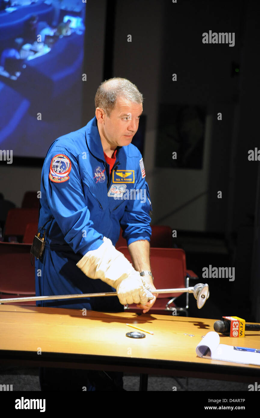 Paul richards nasa hi-res stock photography and images - Alamy