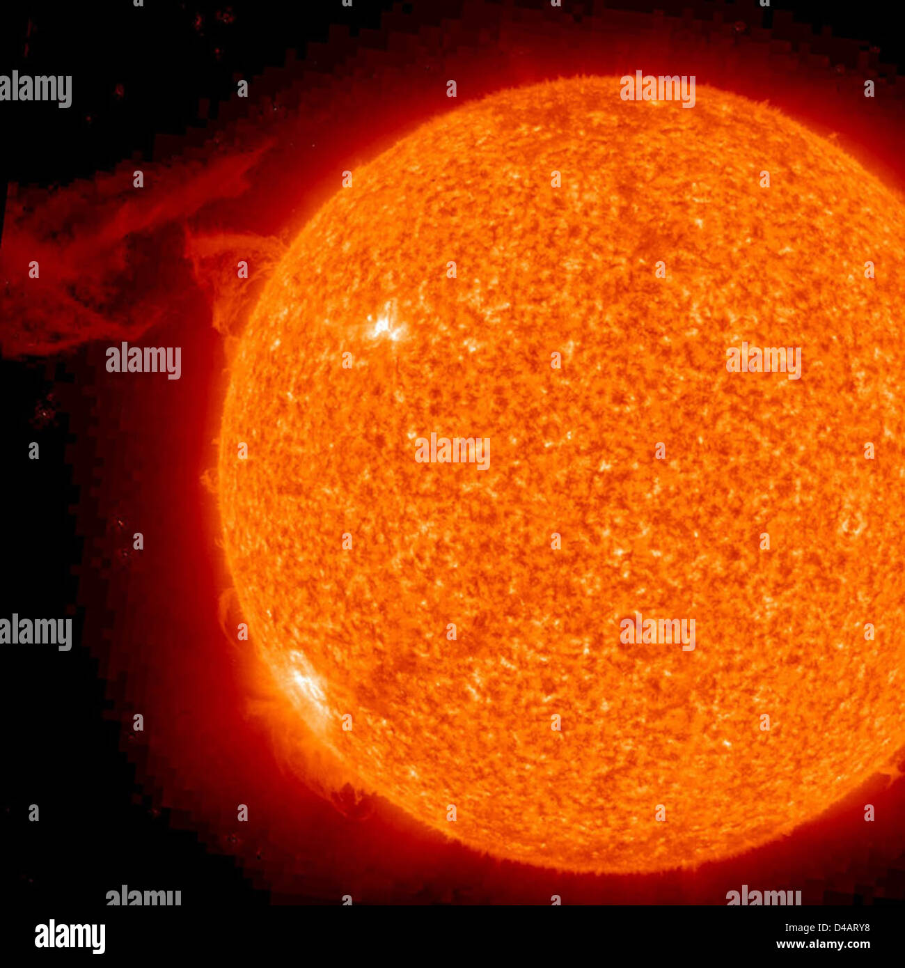 NASA's STEREO spacecraft captures an enormous solar prominence ...