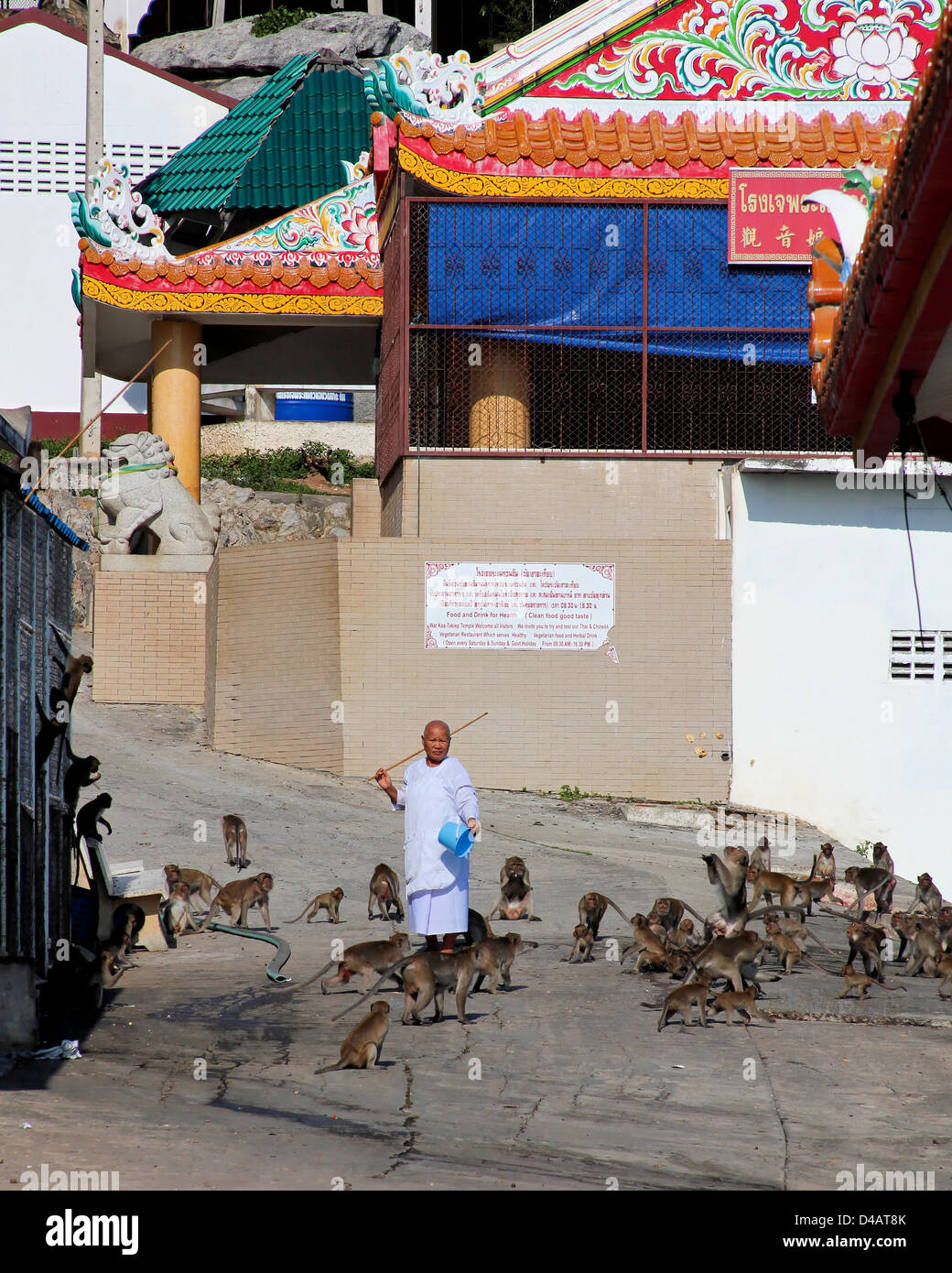 Nun temple hi-res stock photography and images - Alamy