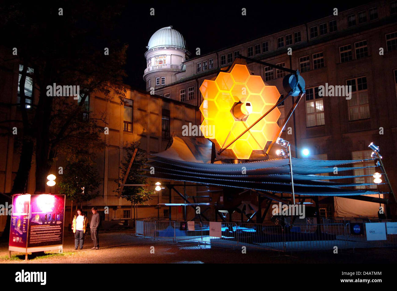 Astronomy display hi-res stock photography and images - Alamy