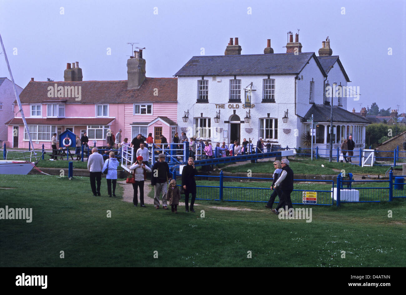 Heybridge basin essex hi-res stock photography and images - Alamy