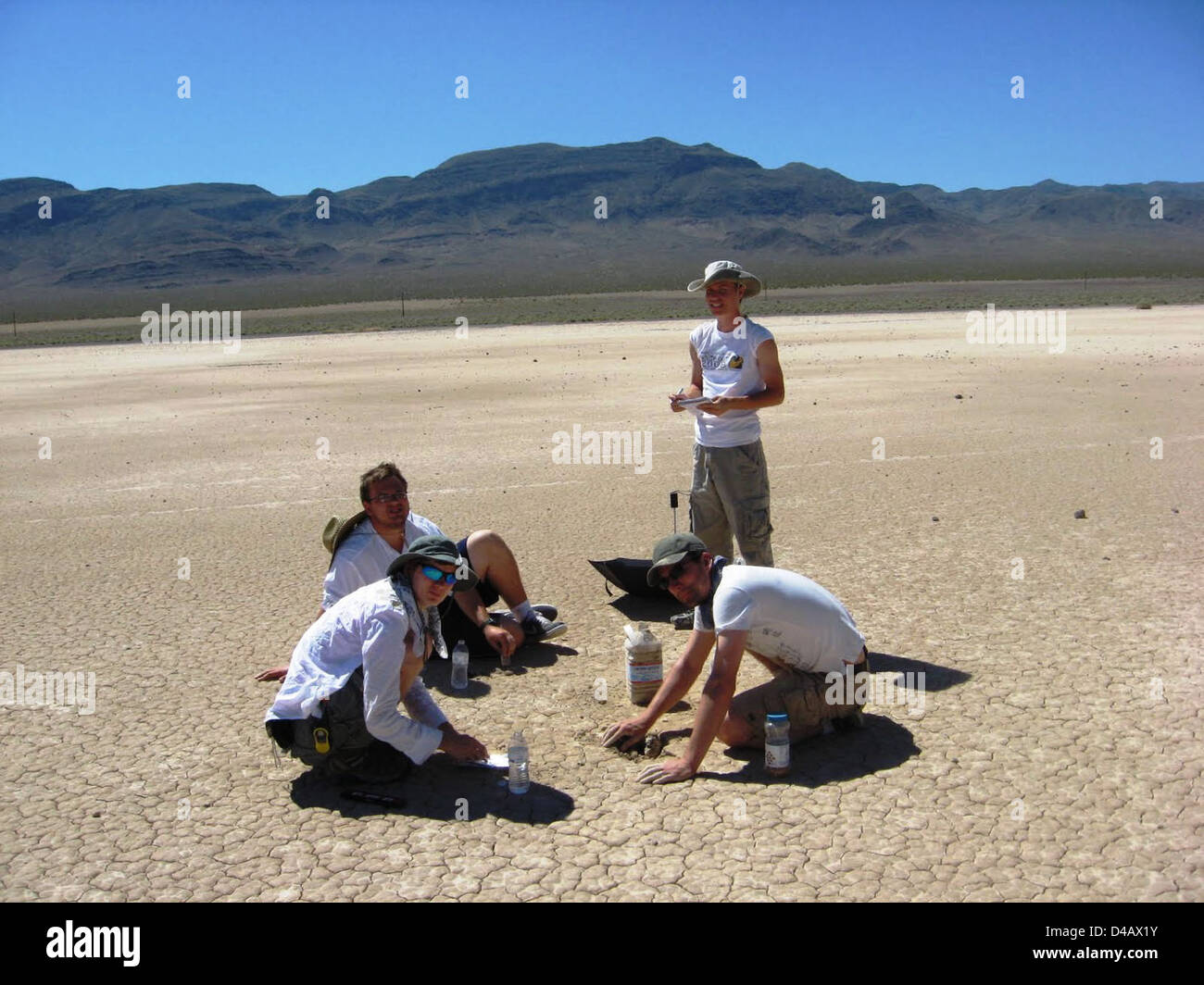 Racetrack Playa in Death Valley, California, features sliding rocks ...