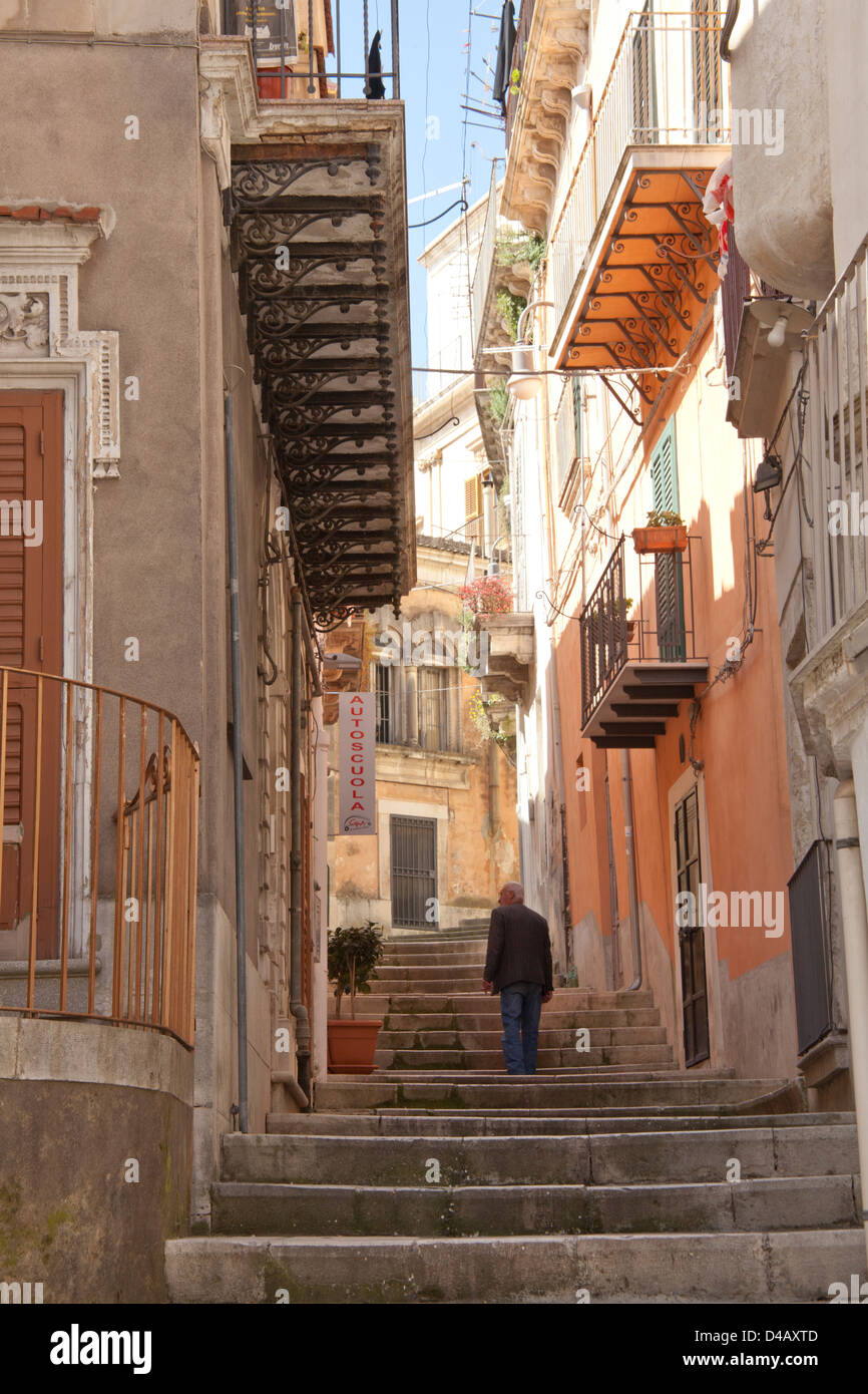 Stages alley southern europe hi-res stock photography and images - Alamy