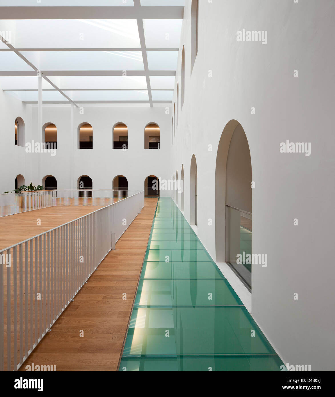 Palacio de justicia de burgos hi-res stock photography and images - Alamy