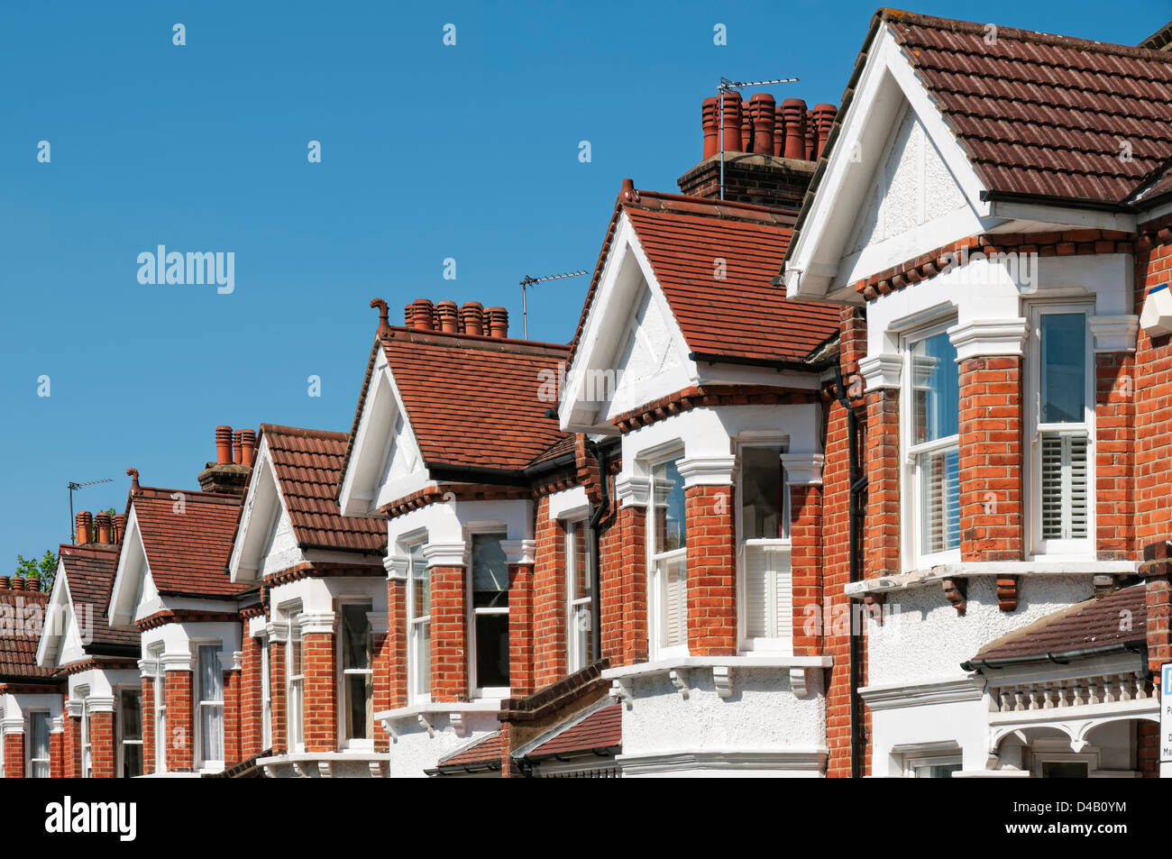 Terraced houses london uk hi-res stock photography and images - Alamy