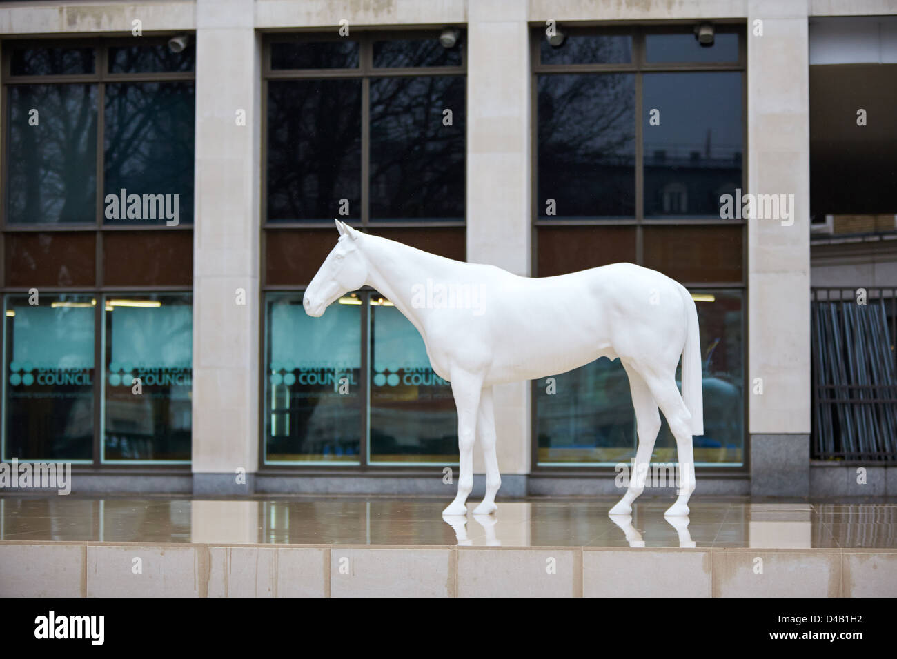 Artist mark wallinger hi-res stock photography and images - Alamy