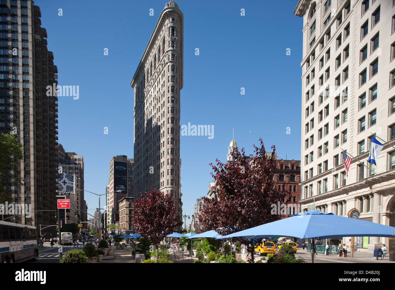 FLATIRON BUILDING (©DANIEL BURNHAM & CO 1902) FIFTH AVENUE MANHATTAN ...
