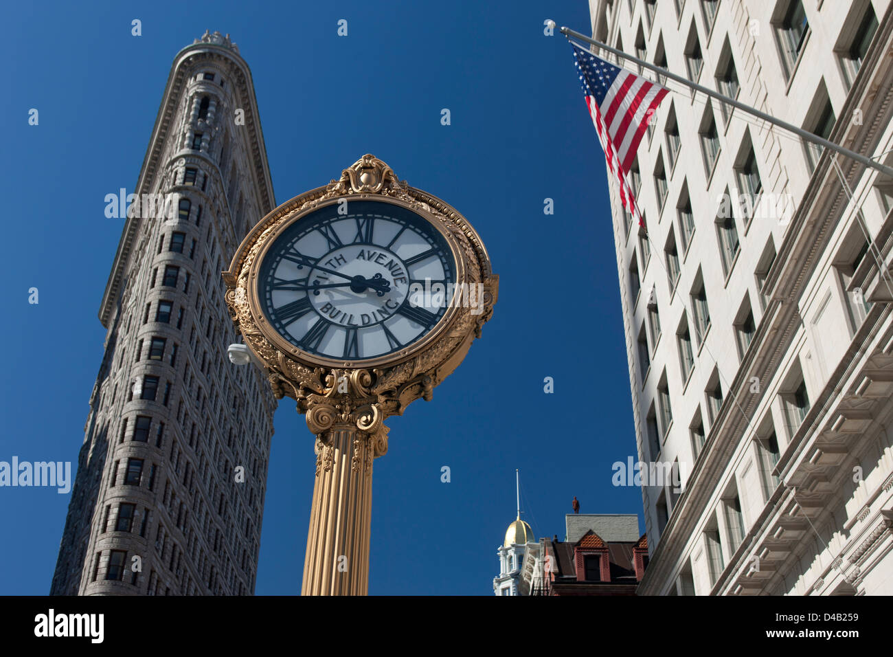 FIFTH AVENUE BUILDING PUBLIC CLOCK (©HECLA IRON WORKS 1909) FLATIRON ...