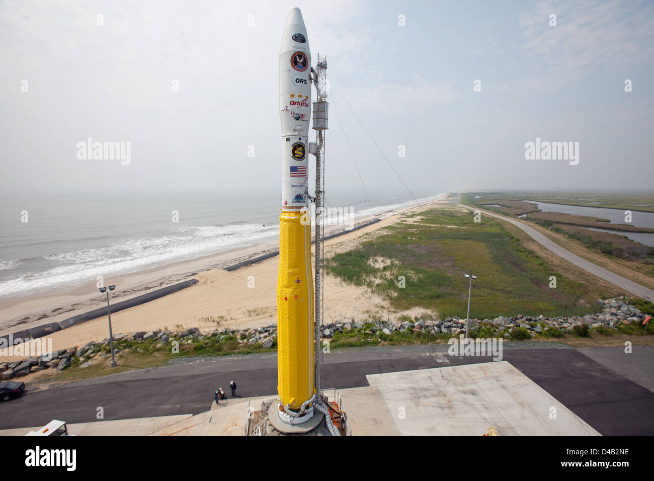 The U.S. Air Force launches the Minotaur 1 rocket from Wallops Flight ...