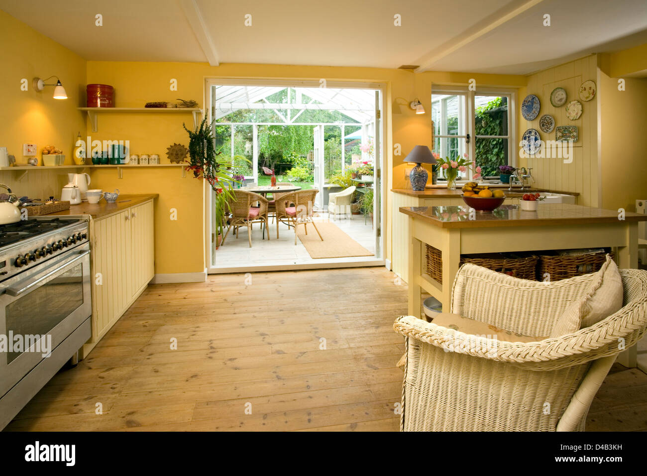 Kitchen Conservatory Dining Room High Resolution Stock Photography and ...