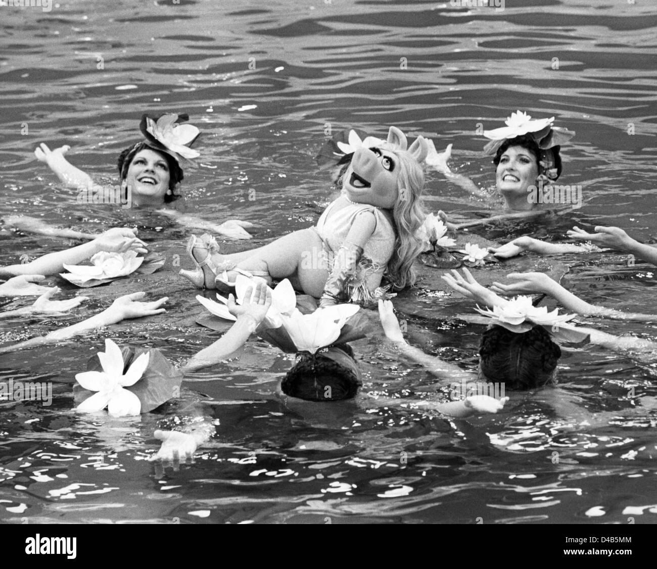 Great muppet caper hi-res stock photography and images - Alamy
