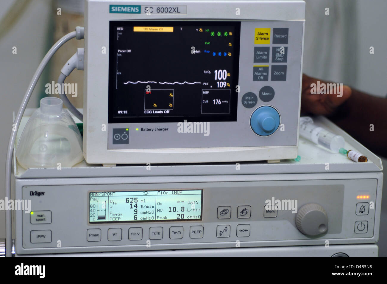Electrocardiogram Machine High Resolution Stock Photography and Images ...