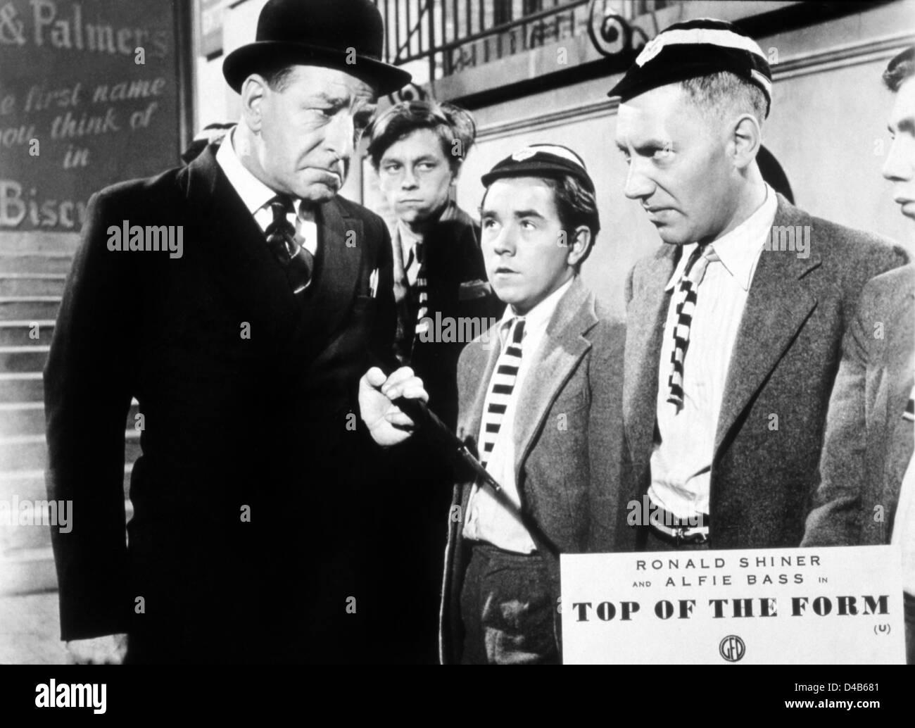 TOP OF THE FORM (1953) RONALD SHINER, RONNIE CORBETT, ALFIE BASS, JOHN ...