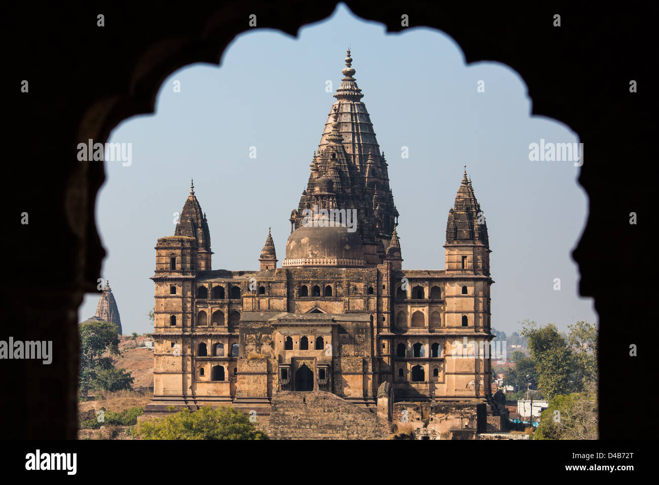 Orchha temple hi-res stock photography and images - Alamy
