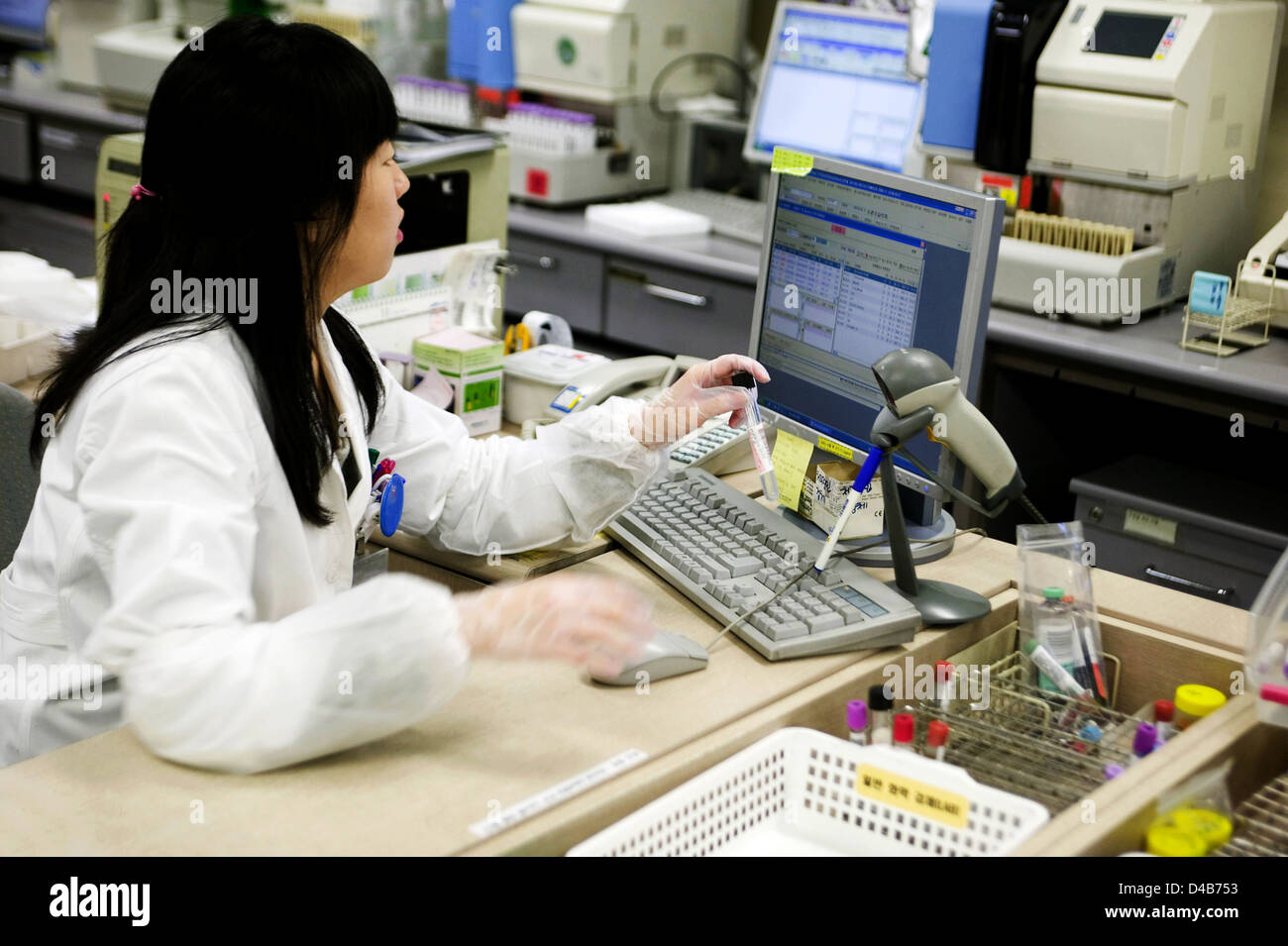 Laboratory research motion hi-res stock photography and images - Alamy